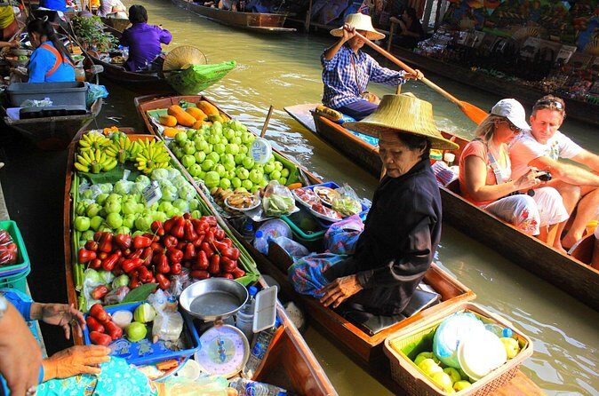 Bangkok: Railway and Floating Market Tour + Dragon Temple - Exploring Wat Sam Phran and the Dragon Temple