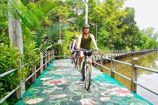Bangkok: Railway & Damnoen Saduak Floating Market with Transfer - The Sum Up: Who Will Enjoy This Tour Most?