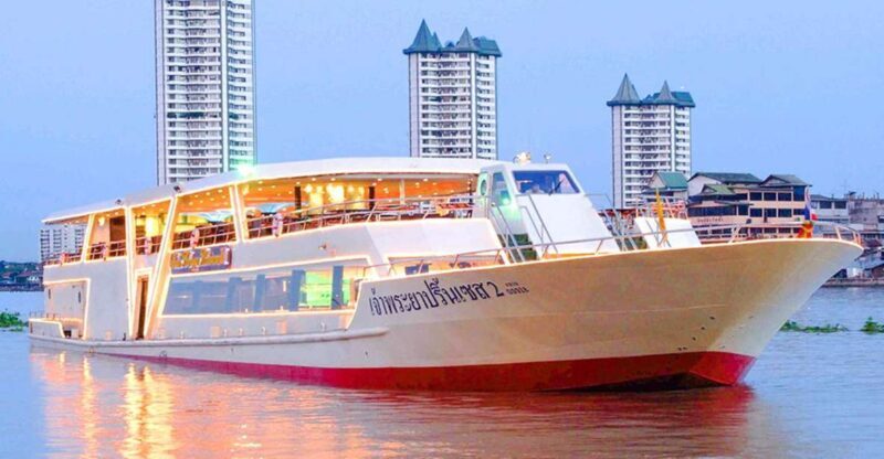 Bangkok: River Dinner Cruise on the Chao Phraya Princess - The Views and Landmarks
