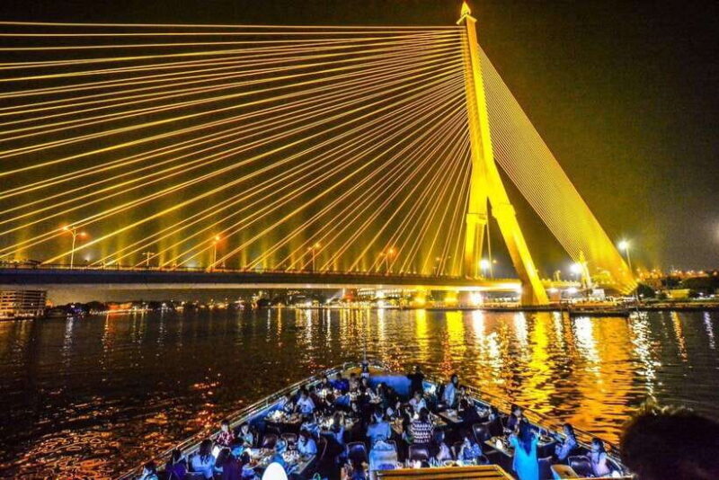 Bangkok: Royal Princess River Dinner Cruise with Live Music - Key Points