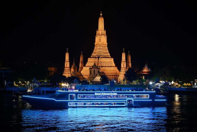 Bangkok: Royal Princess River Dinner Cruise with Live Music - Food and Drinks: What’s on Offer?