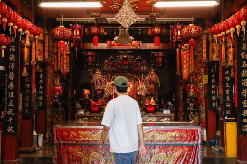 Bangkok: Sacred Temples & China Town Private Guided Tour - An In-Depth Look at the Tour Experience