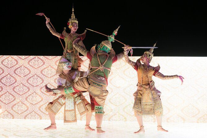 Bangkok Sawasdee Chaophraya Dinner Cruise from ICONSIAM - Who Will Appreciate This Experience?