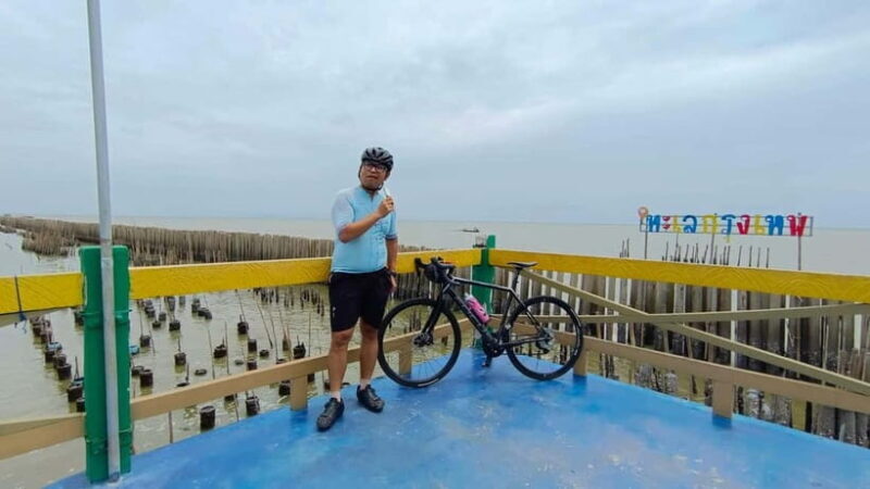 Bangkok: Seaside Views Cycling Tour via Mangrove Tunnel - Daily Details and Practical Tips