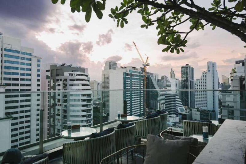 Bangkok: Sky on 20 Rooftop Bar With Free Flow Drinks - Who Will Love This Experience?