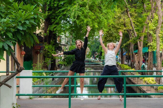 Bangkok Street Hidden Gems Photography Tour - Transportation & Group Size