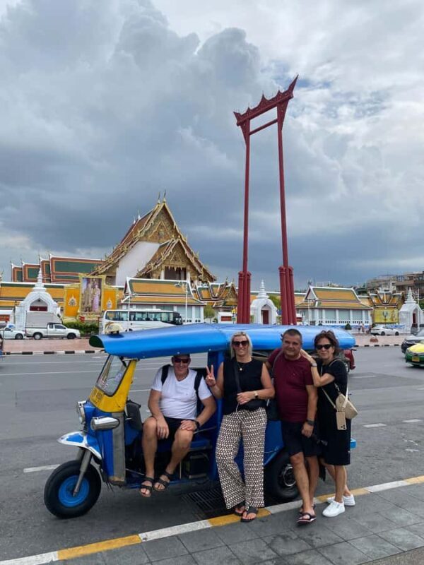 Bangkok: Temple and Tuk Tuk Old town Tour - Key Points