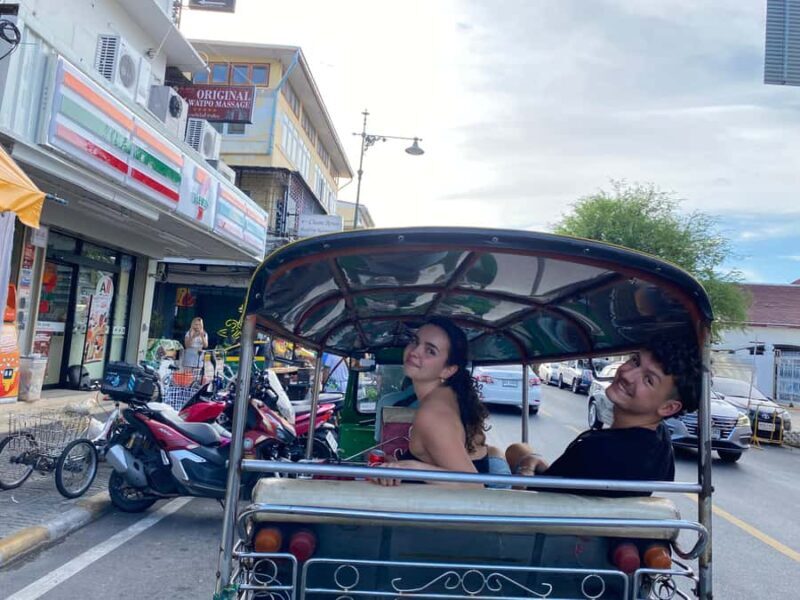 Bangkok: Temple and Tuk Tuk Old town Tour - FAQs