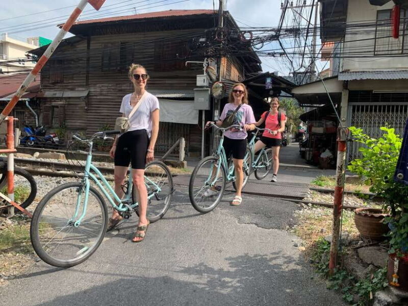 Bangkok: Temples, Canals & Local Life Bike Tour - What To Expect During the Tour