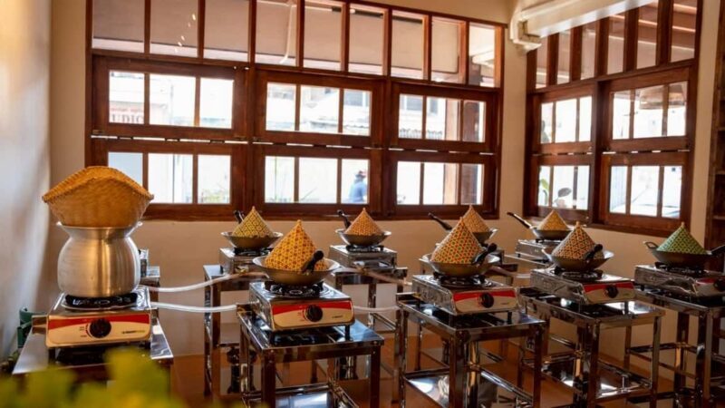 Bangkok: Thai Cooking Class With 4 Dishes & Thai Drink - The Day’s Itinerary: From Market to Meal