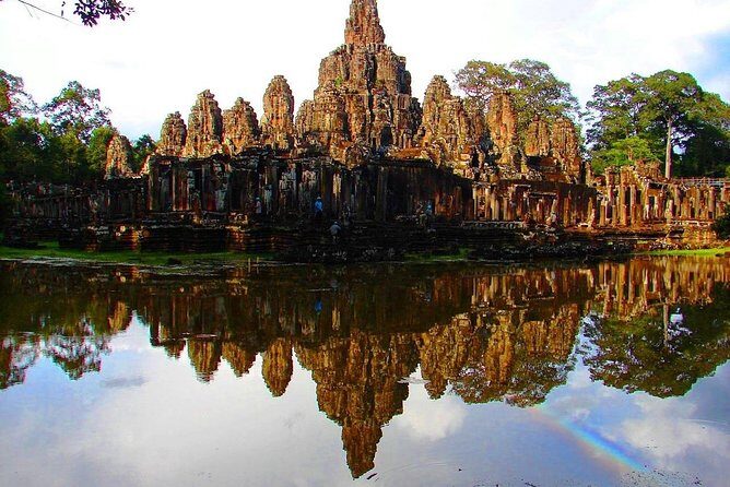 Bangkok to Angkor Wat 2 Days 1 Night tour go by Flight and Take car back - The Sum Up