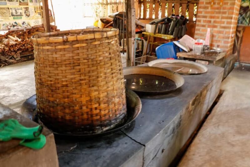 Bangkok: Traditional House, Floating & Maeklong Train Market - Who Should Consider This Tour?