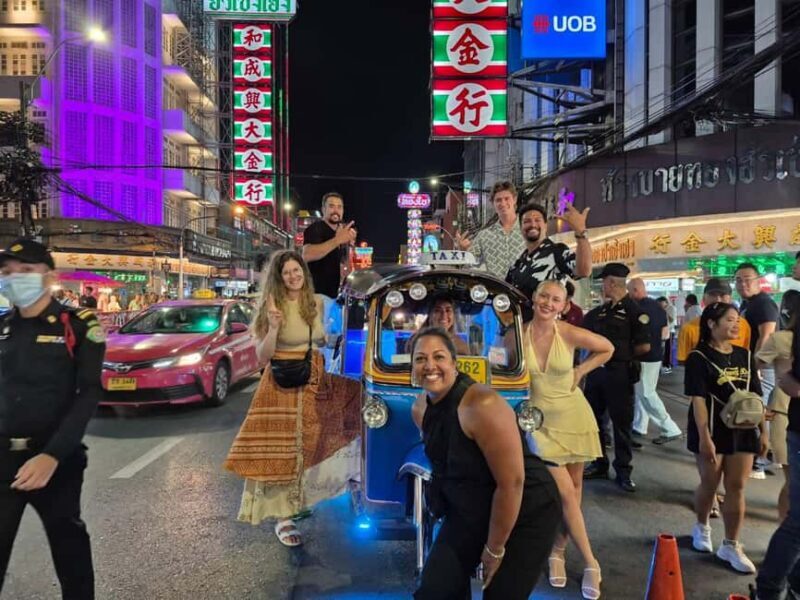 Bangkok: Tuk Tuk Adventure Chinatown Michelin Food & Temples - Key Points