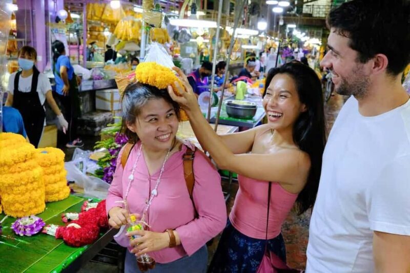 Bangkok: Tuk Tuk Adventure Chinatown Michelin Food & Temples - Tour Options and Duration