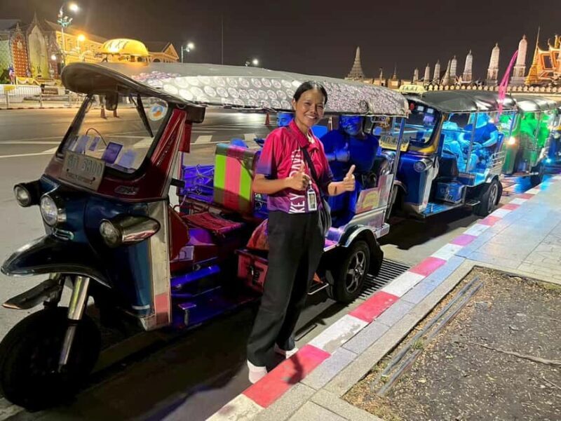 Bangkok: Tuk Tuk Adventure Chinatown Michelin Food & Temples - Practical Tips for Travelers