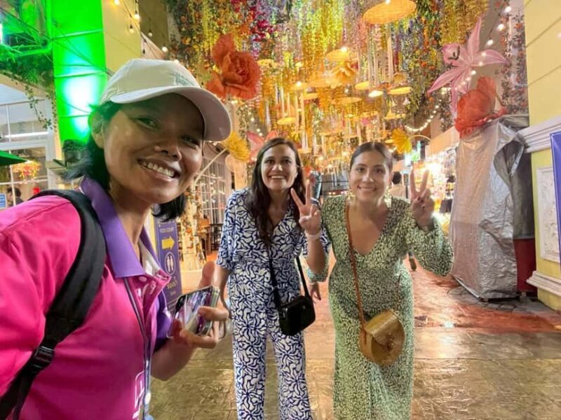 Bangkok: Tuk Tuk Adventure Chinatown Michelin Food & Temples - Cost and Value