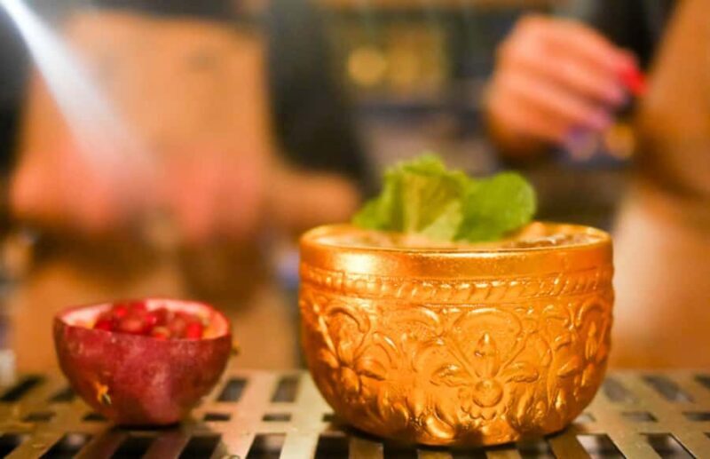 Bangkok: Tuk Tuk Bar Crawl with Drinks and Snacks - The Experience in Detail