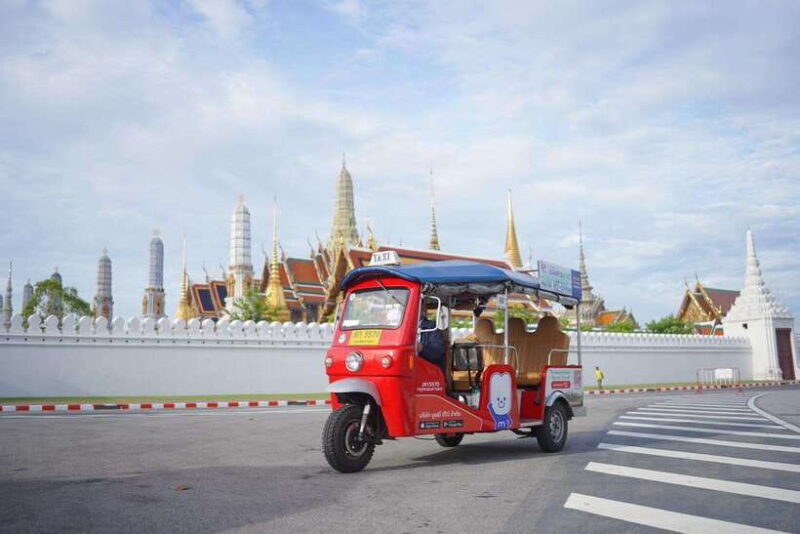 Bangkok: Tuk Tuk Day Pass App & Boat Chao Phraya River - Who Should Consider This Tour?