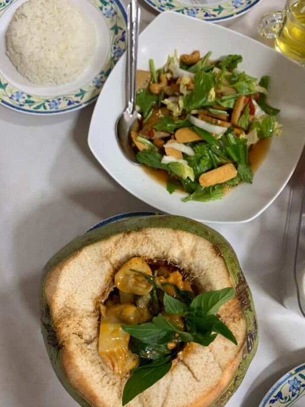 Bangkok: Vegetarian Food Tour with Tuk Tuk Ride - Key Points