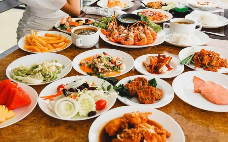 Bangkok: Vela Cruise Buffet Dinner on the Chao Phraya - Key Points