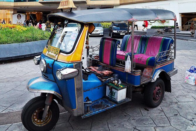 "Bangkok Walking Hopping Tour" show citys historic sights are located. - Who Should Consider This Tour?