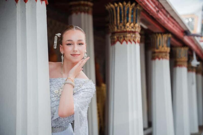 Bangkok: Wat Arun Private Photoshoot with Pro Photographer - A Closer Look at the Experience