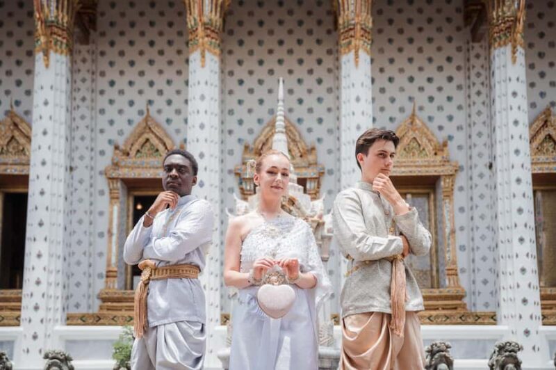 Bangkok: Wat Arun Private Photoshoot with Pro Photographer - Who Will Love This Tour?