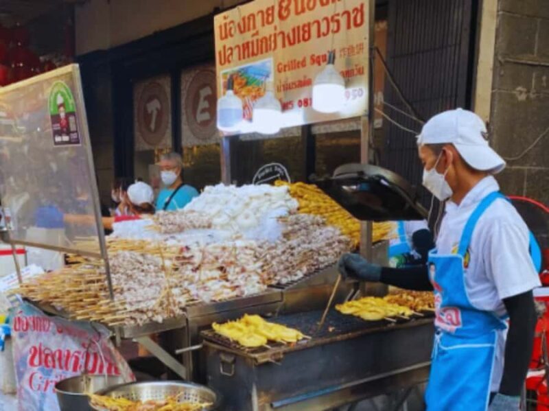 Bangkok: Wat Phra Kaew, Wat Arun, and Chinatown Tour - In-Depth Look at the Itinerary