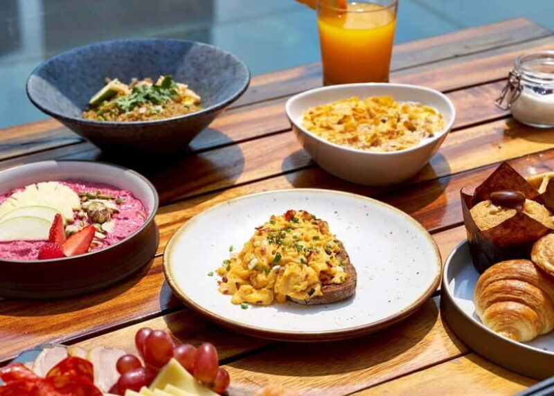 Bangkok: Weekend Breakfast Buffet at W Bangkok - FAQ