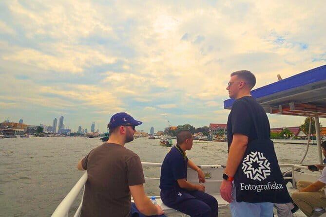 Bangkoks Best: Highlights & Hidden Gems Private Day Tour - The Experience from Reviews and Practical Insights