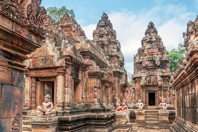 Banteay Srei and Grand Circuit Heritage Tour from Siem Reap - Key Points