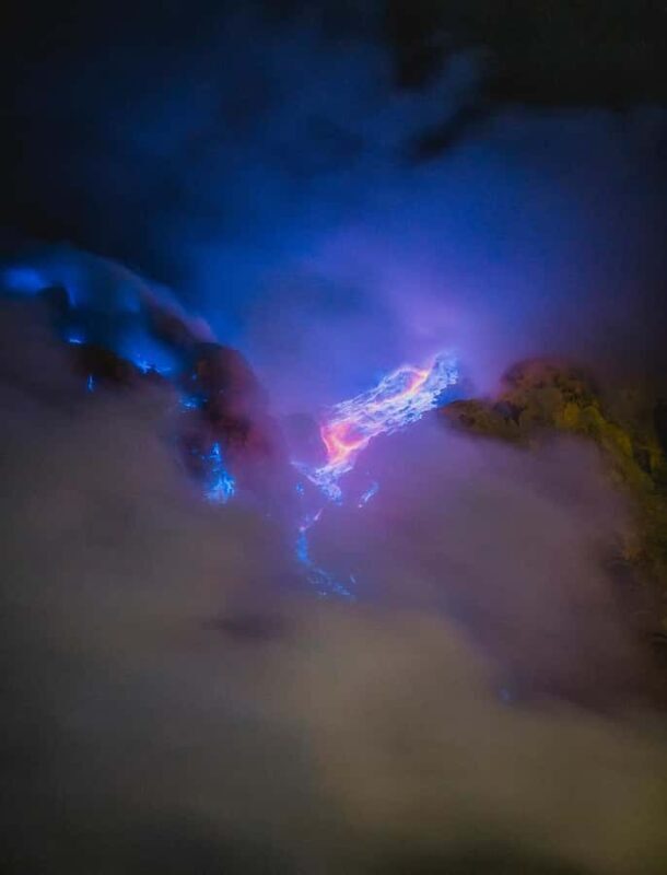 Banyuwangi/Bali: Mt Ijen Sunrise & Blue Flame in Guided Tour - A Deep Dive into the Mount Ijen Tour