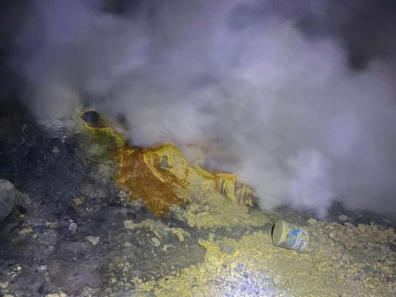 Banyuwangi: Ijen Blue Fire and Sunrise Volcano Tour - The Experience in Detail