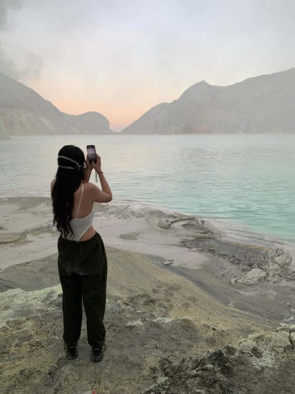 Banyuwangi :Ijen Blue Fire - The Trek to the Crater
