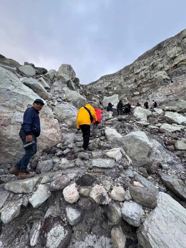 Banyuwangi : Mt Ijen with Local guide and Transfer Service - FAQs