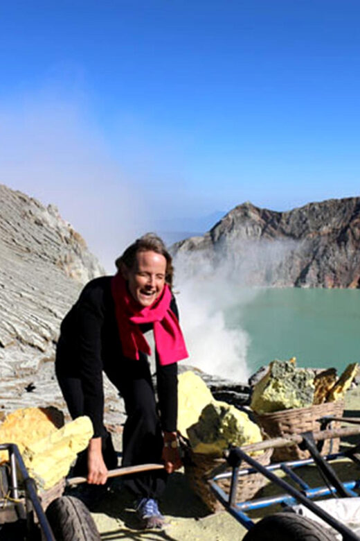 Banyuwangi : Mt Ijen with tour guide and Transfer Service - FAQ