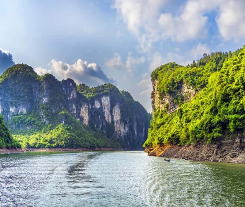 Baofeng Lake Entry Ticket with Boat Ride and Shuttle - Why You’ll Love Visiting Baofeng Lake