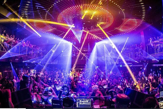 Bar Crawl Miami: 4 Venues 1 Night Including Drinks specials - FAQ