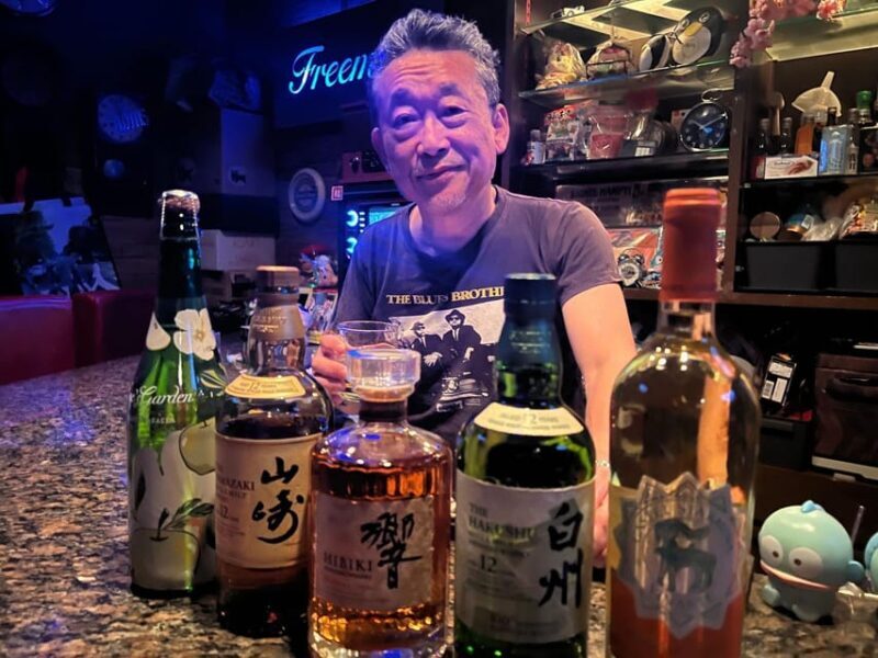 Bar hopping: Create lasting memories with TOMODACHI guides! - Discover Osaka’s Hidden Bar Scene with TOMODACHI Guides