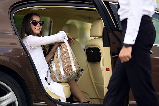 Barbados Airport Transfer to Hastings and Garisson Area Hotels - A Closer Look at Barbados Airport Transfer Service