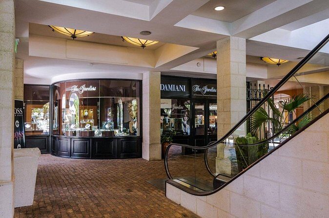 Barbados Luxury Airport Transfer to the West Coast & Holetown - Key Points