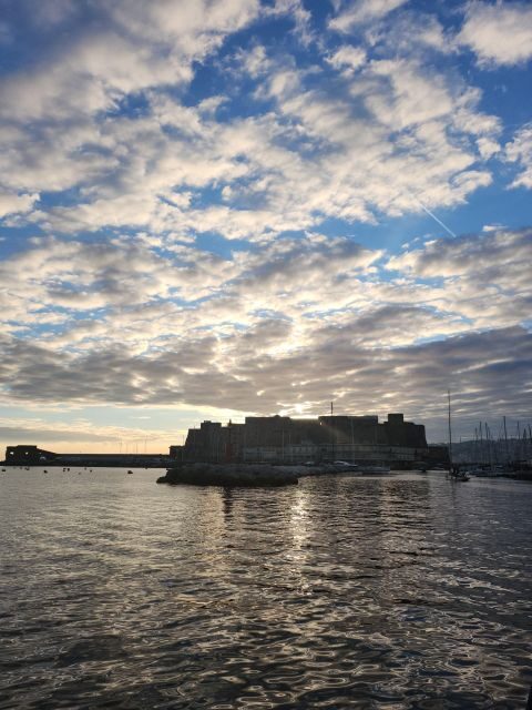 Barbecue on boat (Meat option) - Napoli seaview - Key Points