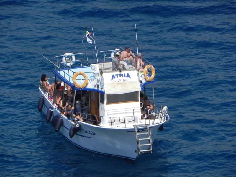 Barca privata Ponza - An Authentic Day in Italy’s Coastal Waters