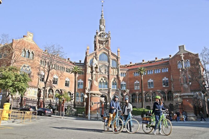 Barcelona: 2.5-Hour Bike or E-Bike Historical Tour - Discovering the Born District and Mercat del Born