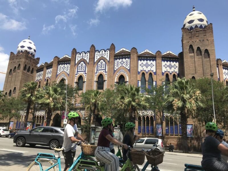Barcelona: 2.5-Hour Bike or E-Bike Historical Tour - Returning to the Starting Point
