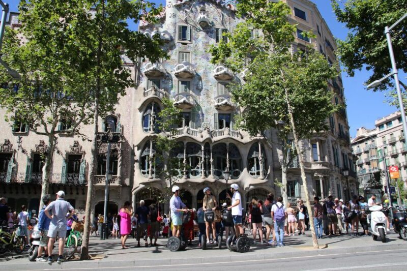 Barcelona: 2.5-Hour Gaudí Segway Tour - Why This Tour Might Be Perfect for You