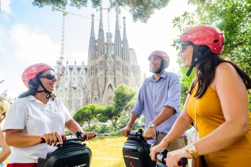 Barcelona: 2,5h Gaudí Segway Tour - Key Points