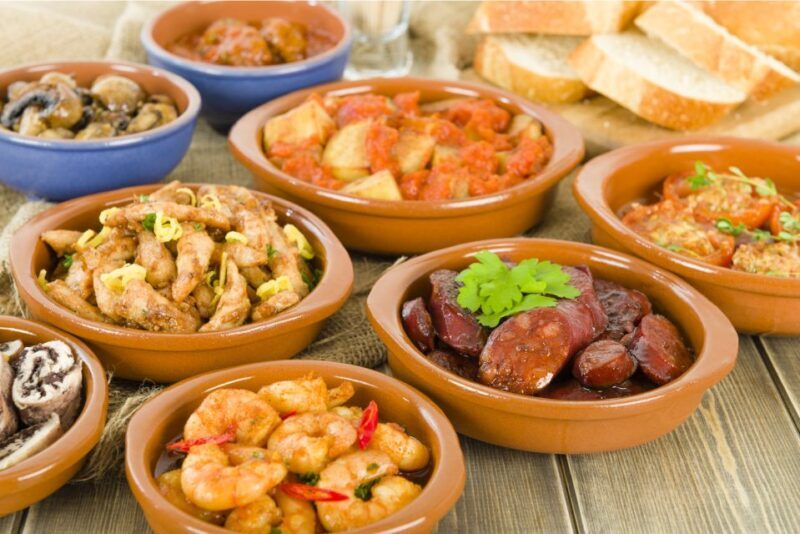 Barcelona: 3-Hour Bike Tour with Spanish Tapas - The Journey’s Pacing and Group Dynamics