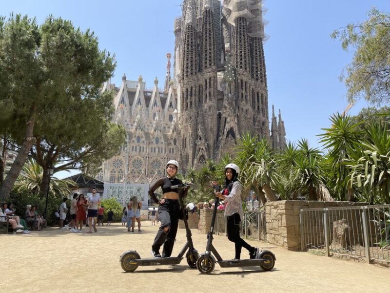 Barcelona: 3-Hour Sagrada Familia eScooter Tour - The Highlights in Detail