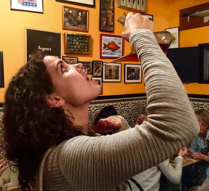 Barcelona: 3-Hour Sips, Sites & Bites Food & History Tour - The Experience in a Nutshell